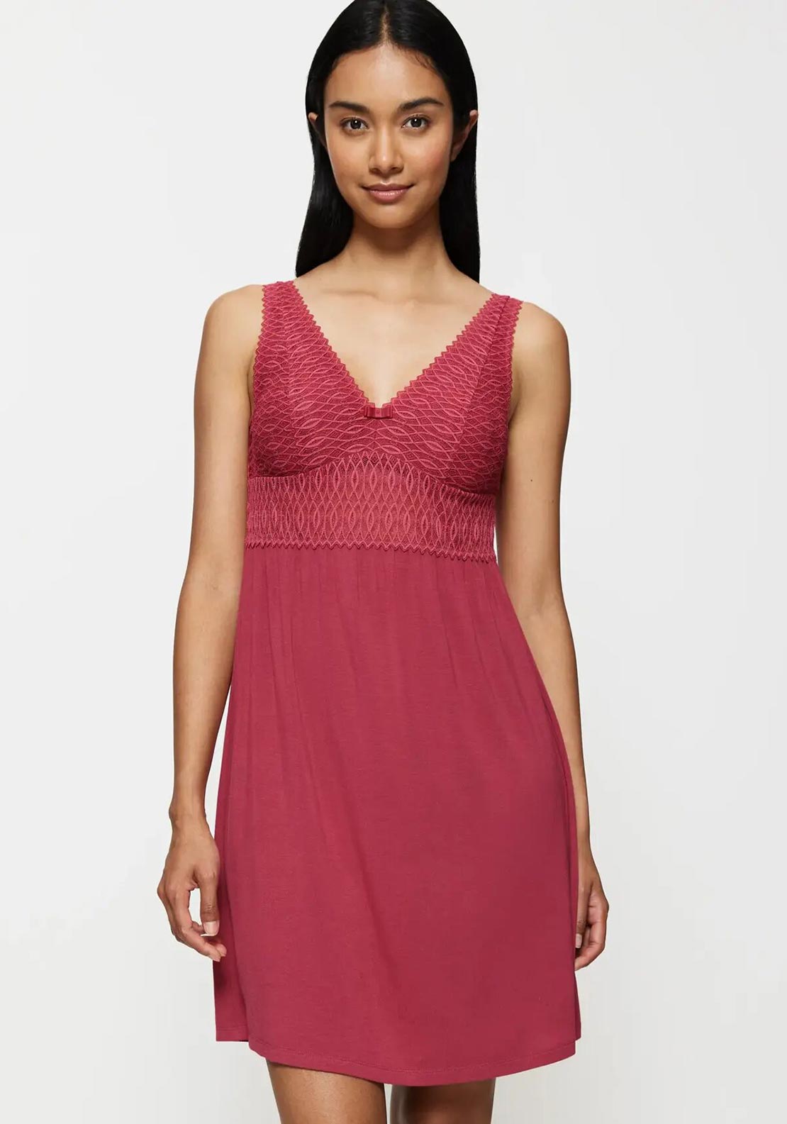 Triumph Aura Spotlight Nightdress, Red - McElhinneys