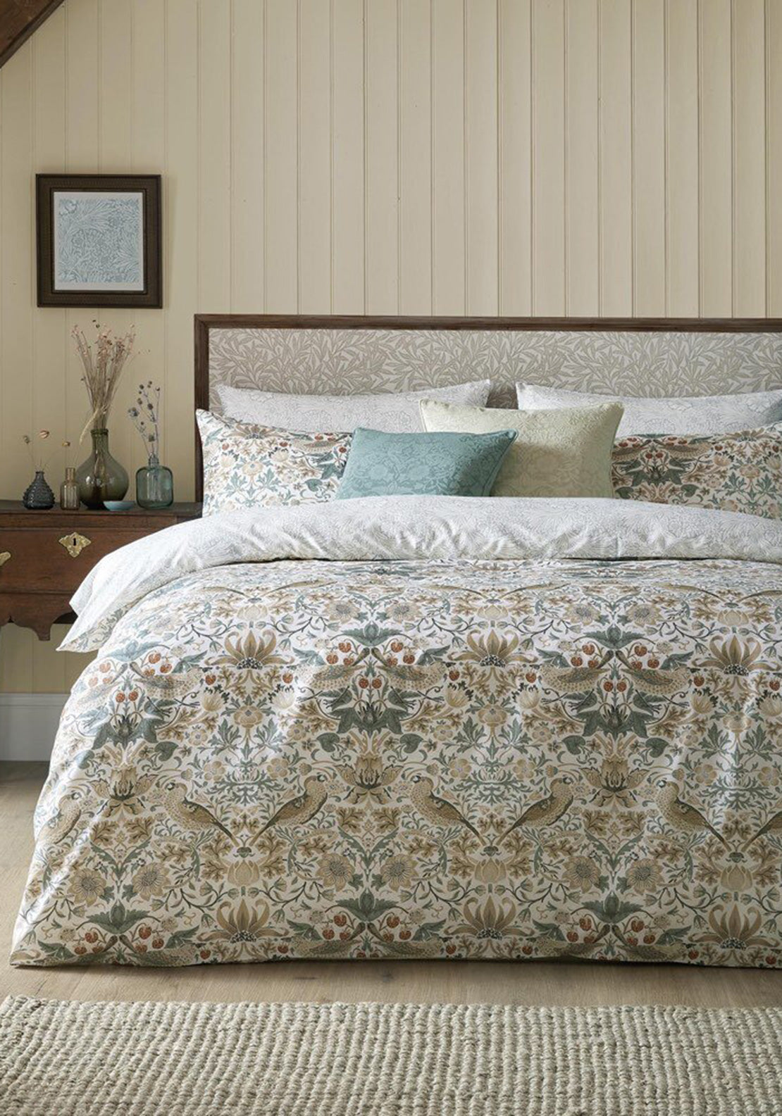 Morris & Co Strawberry Thief Duvet Cover Set, Hessian - McElhinneys